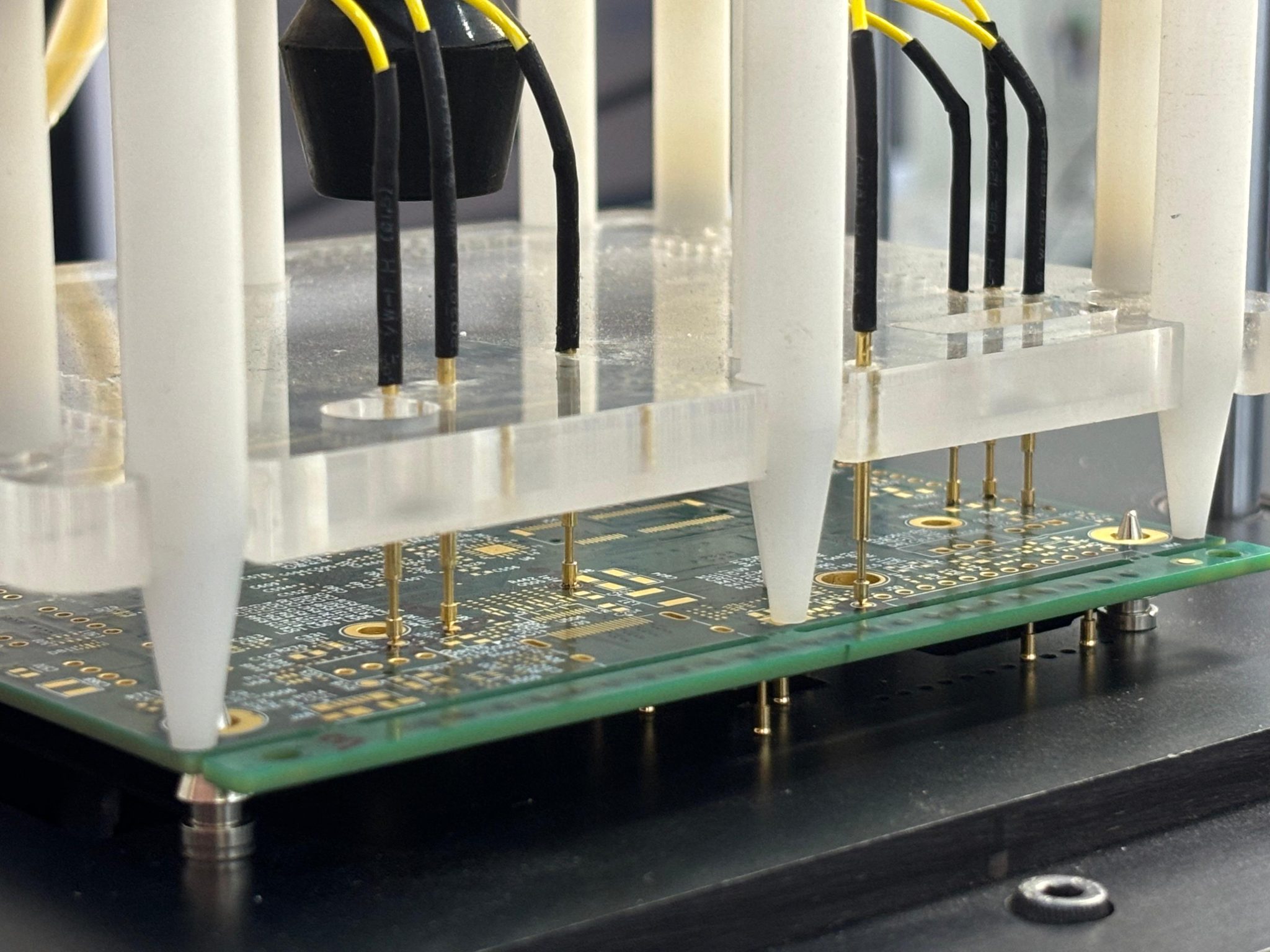 Functional Test Fixtures | PCB FCT Solutions | Microhub